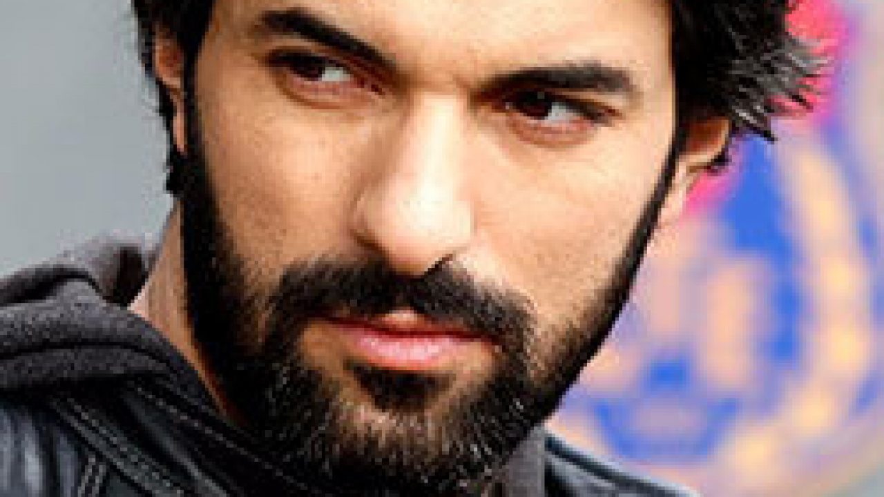 Engin Akyurek Family